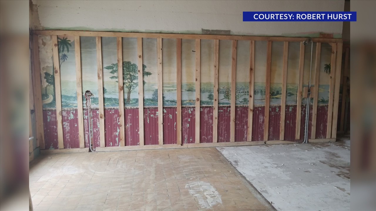 Mural from early 1950s discovered in Downtown Panama City – WKRG News 5