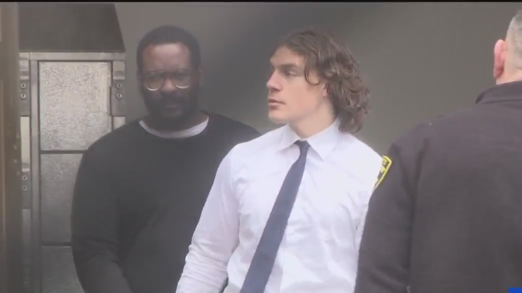 LI man sentenced in teen’s stabbing death – PIX11