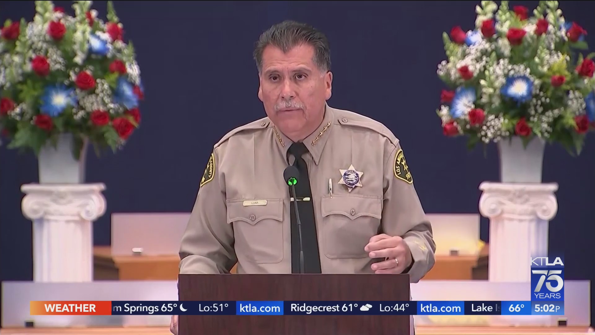 Robert Luna sworn in as Los Angeles County’s next sheriff – KTLA