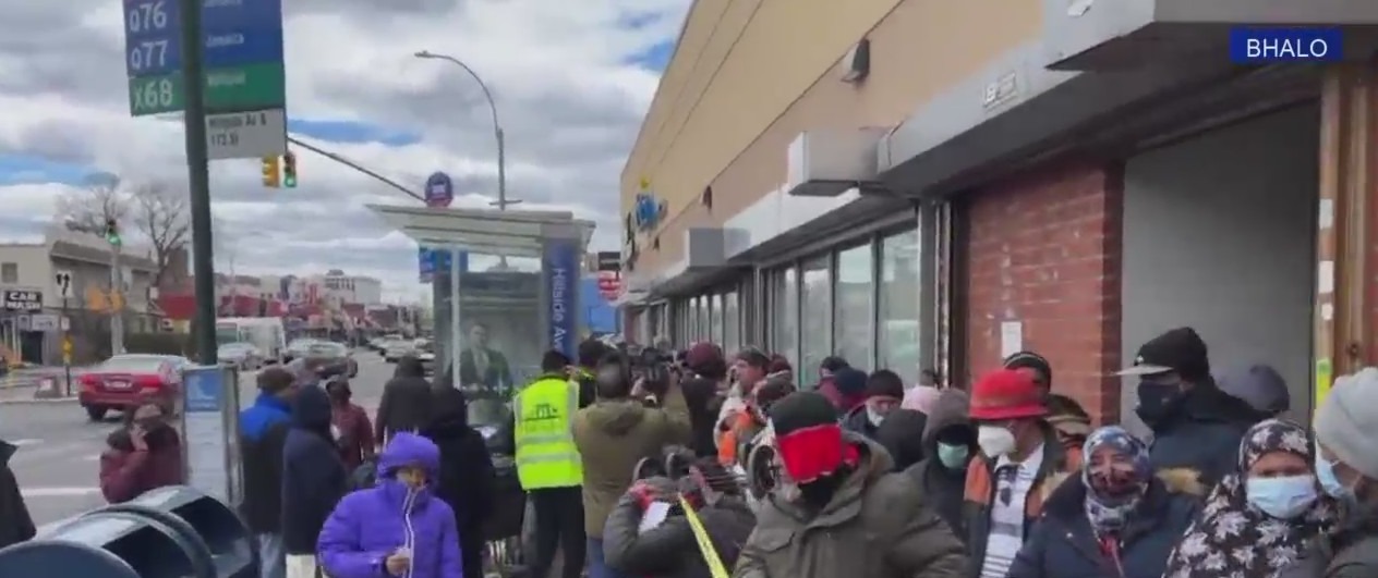 NYC food distribution line highlights hunger issue – PIX11