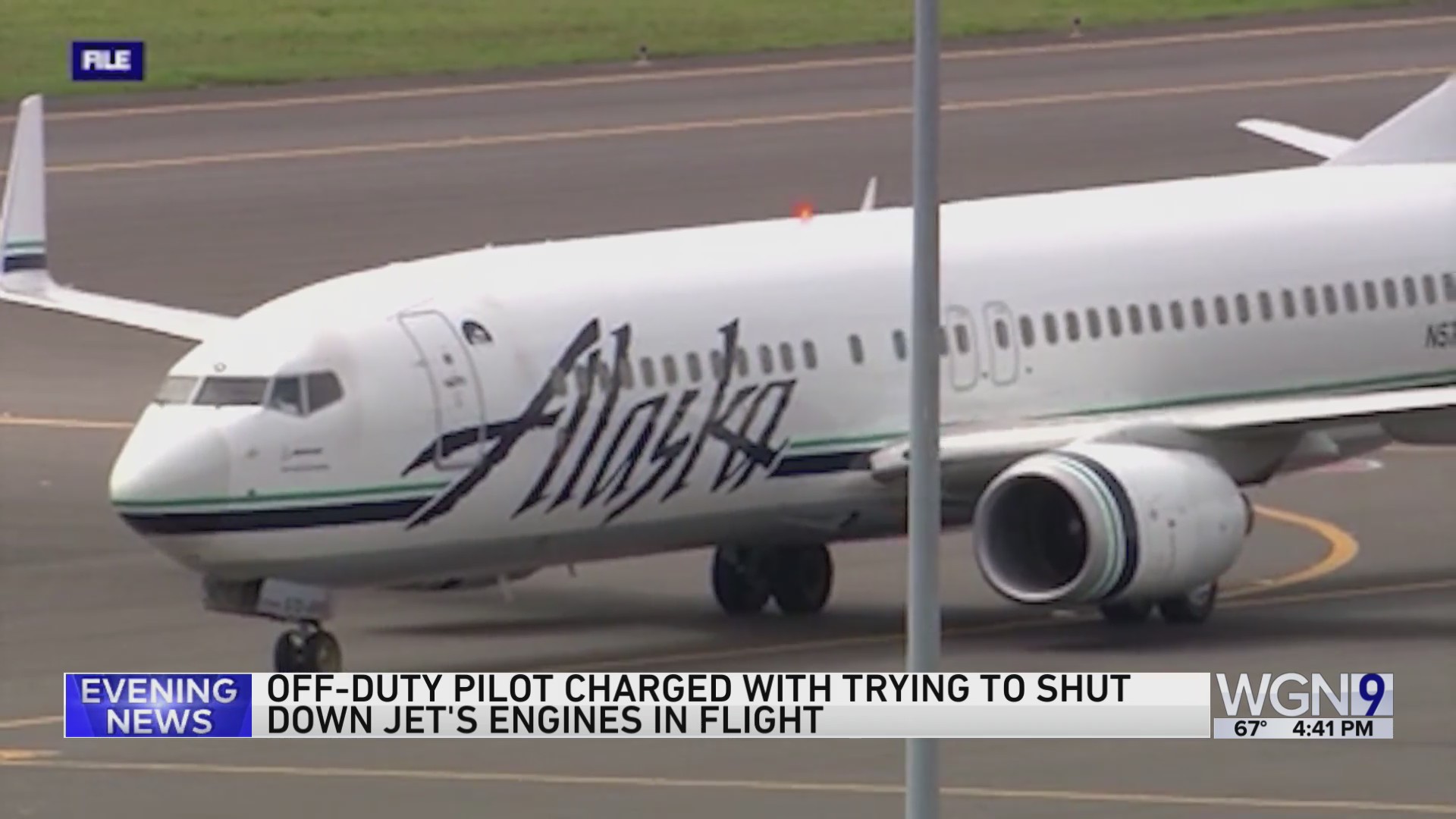 Off-duty pilot accused of trying to shut down engines of Alaska Airlines plane midflight – WGN-TV