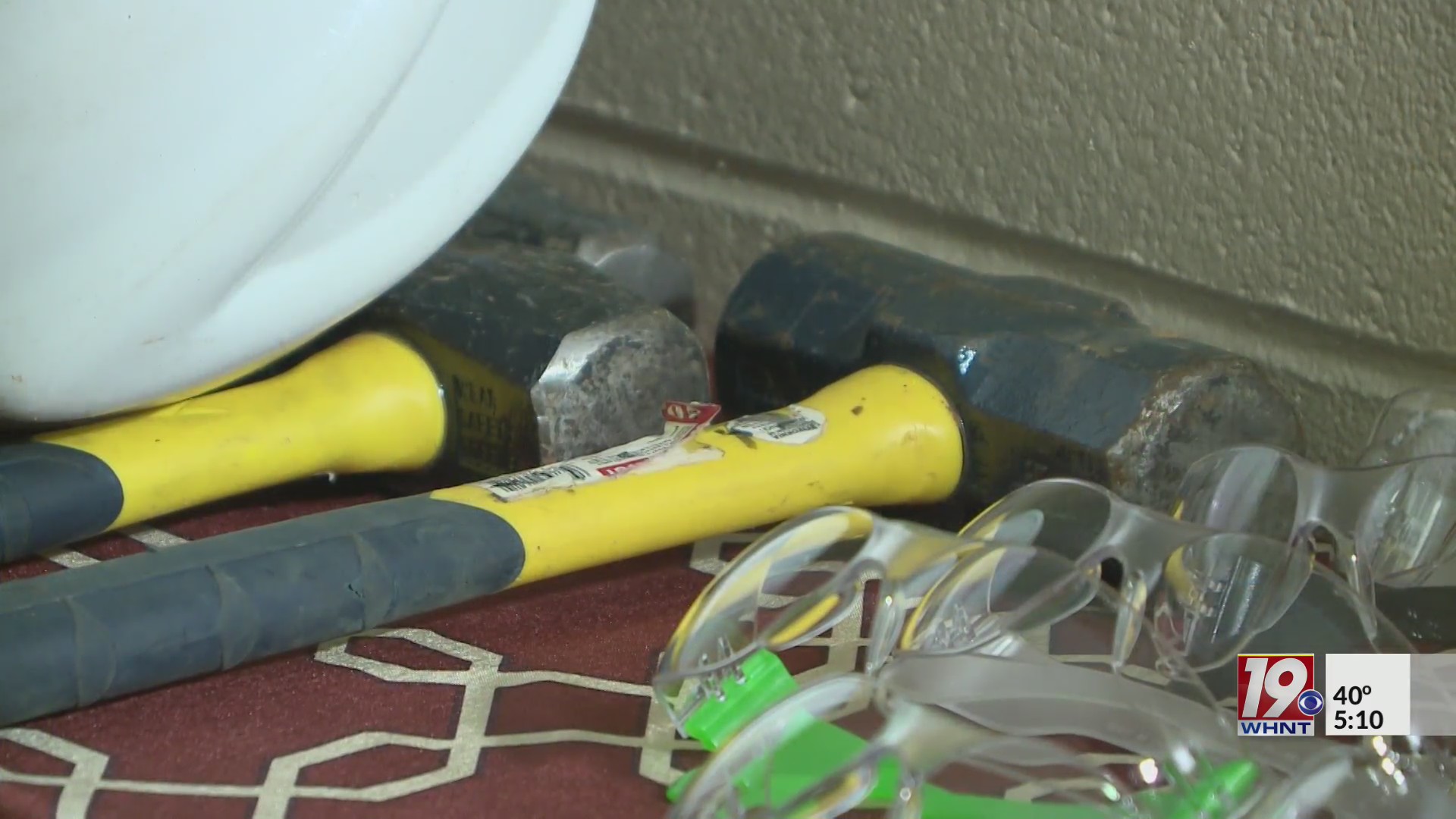 Smashing Walls to Build a New Community Center (News 19 at 5:00) – WHNT.com
