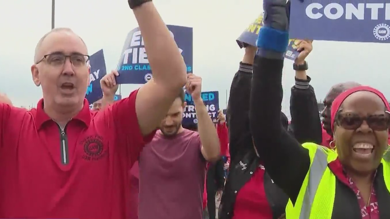 UAW prepares to strike at Detroit ‘Big Three,’ rejects new offers ...