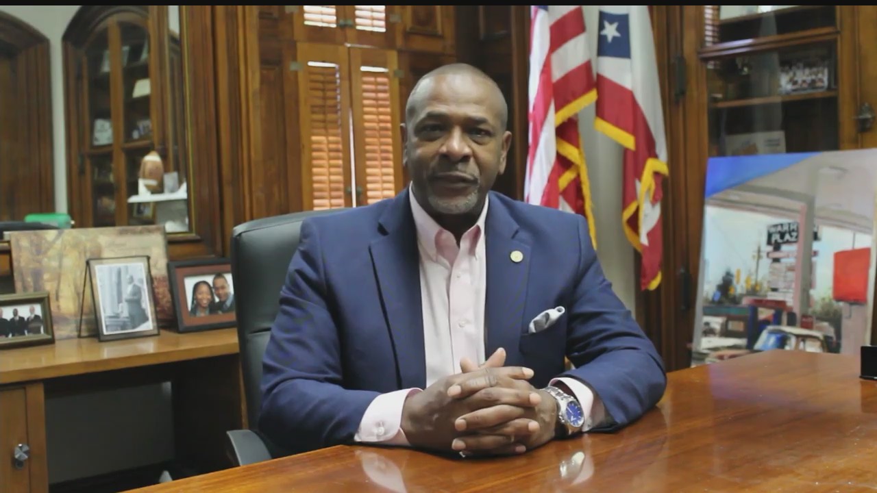 Warren mayor makes plea to city neighbors – WKBN.com