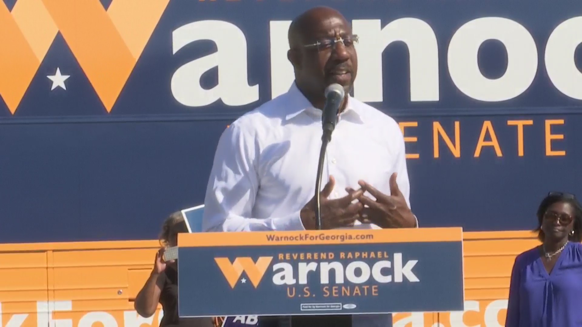 FULL VIDEO: Sen. Raphael Warnock campaigns in Savannah – WSAV-TV