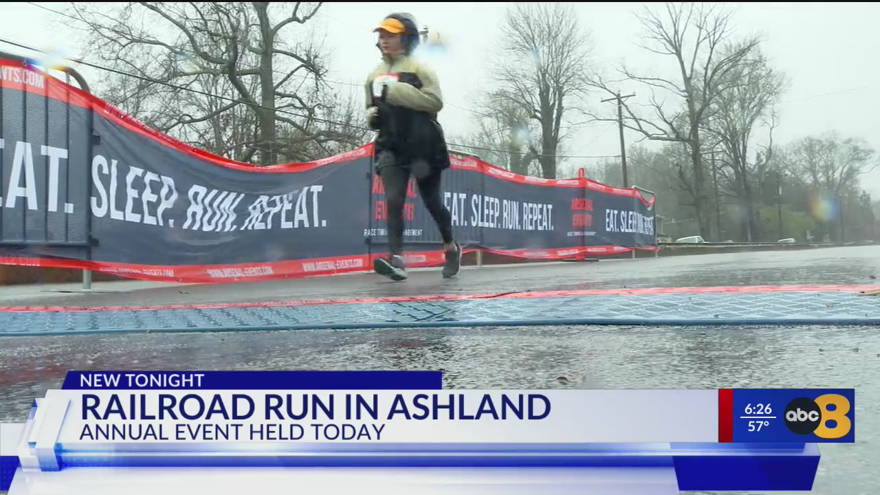 Runners race through rain in Ashland Railroad Run held near train ...