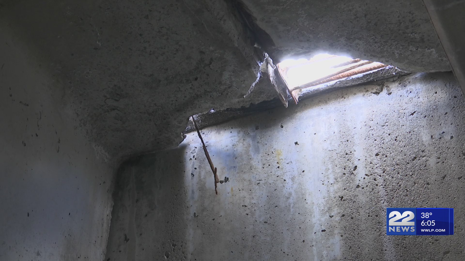 PHOTOS: Safety concerns of the Holyoke parking garage – WWLP