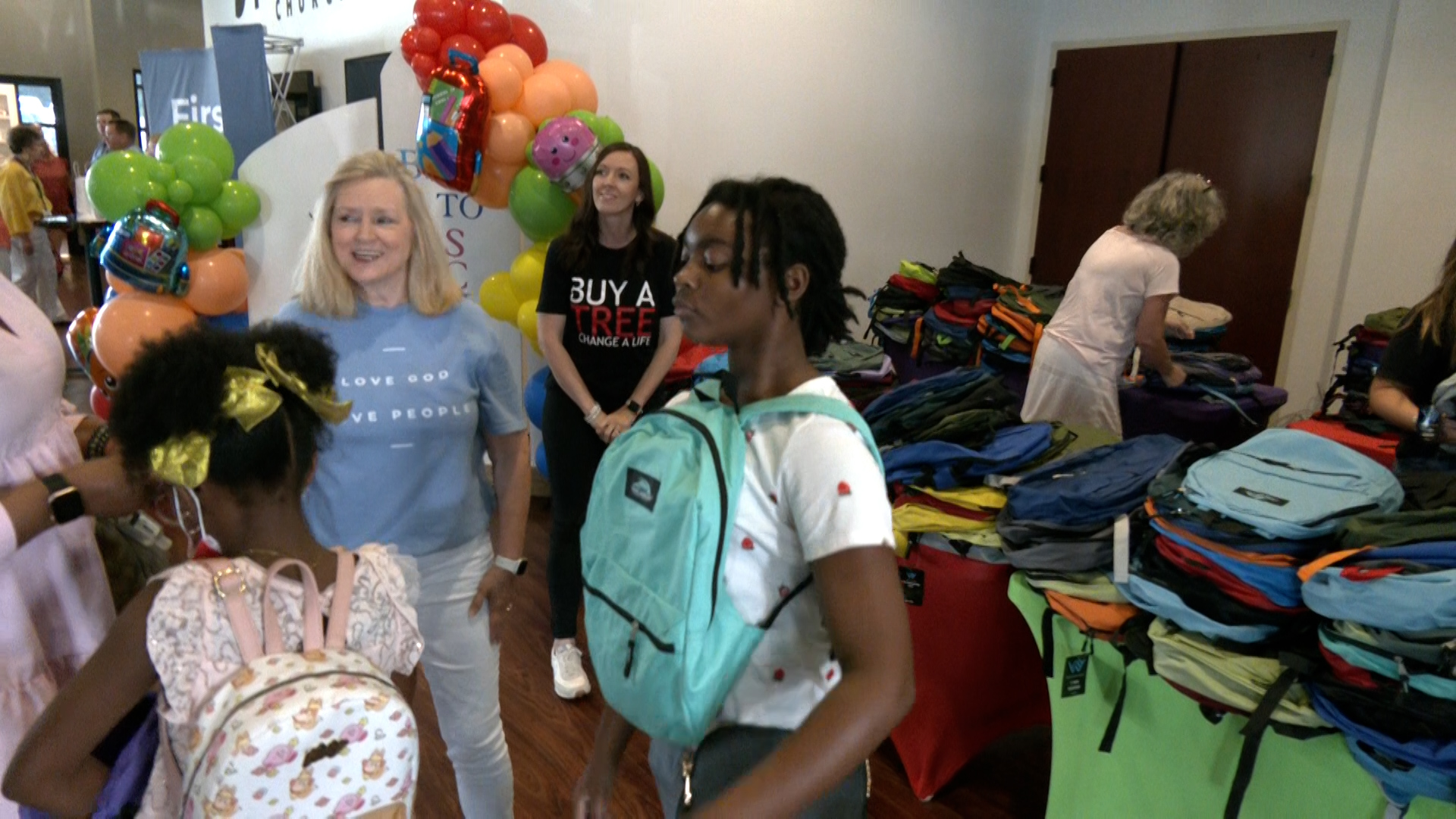 Church backpack giveaway helps ease inflation strain on families – WKRG ...