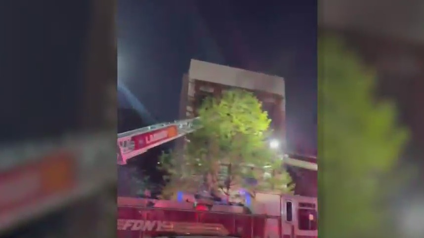 Mom 2 Children Die In Brooklyn Apartment Fire Nypd Pix11