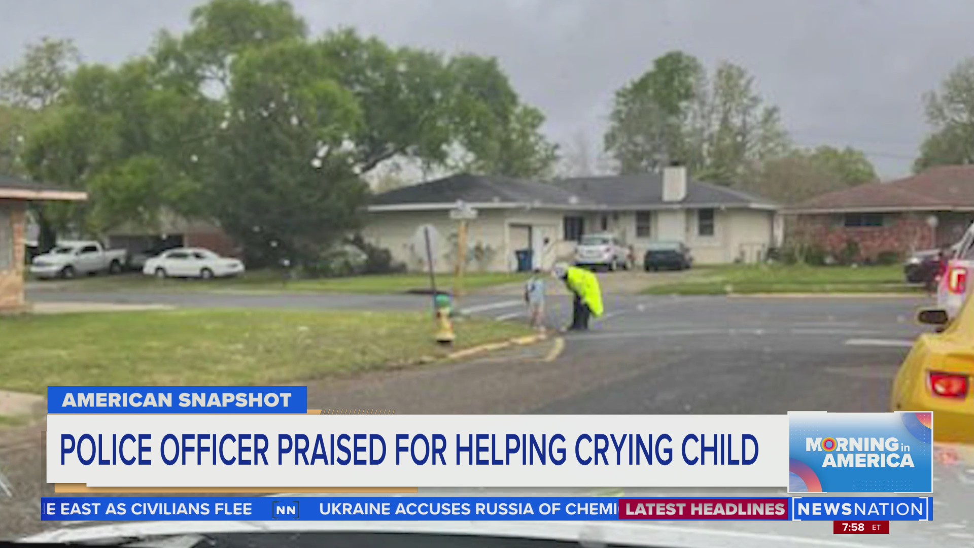Officer Praised For Comforting Crying Child Morning In America