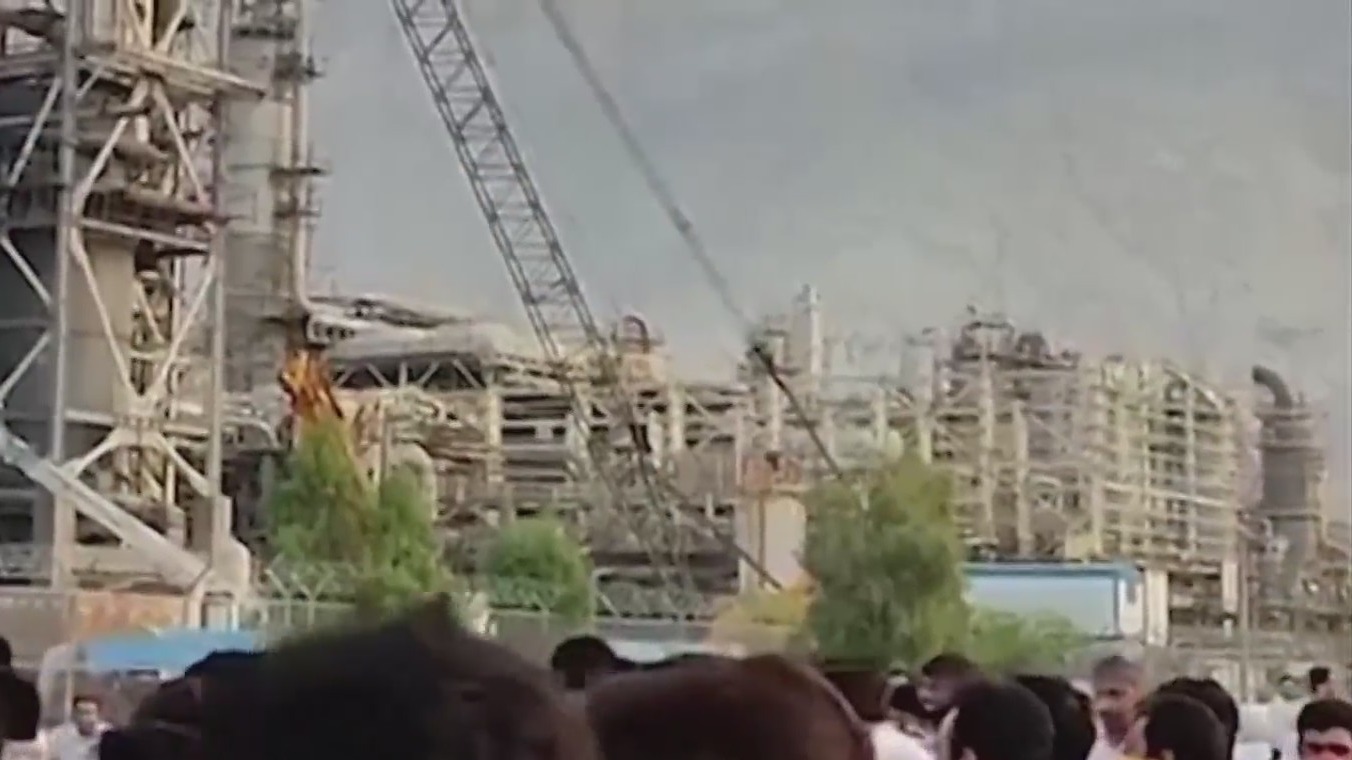 Iran Protests: Oil workers strike to support women’s rights | Morning ...