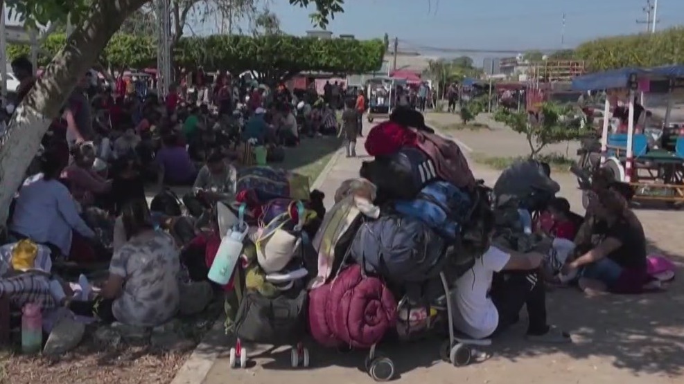 Former border chief says US needs to change border policies ...