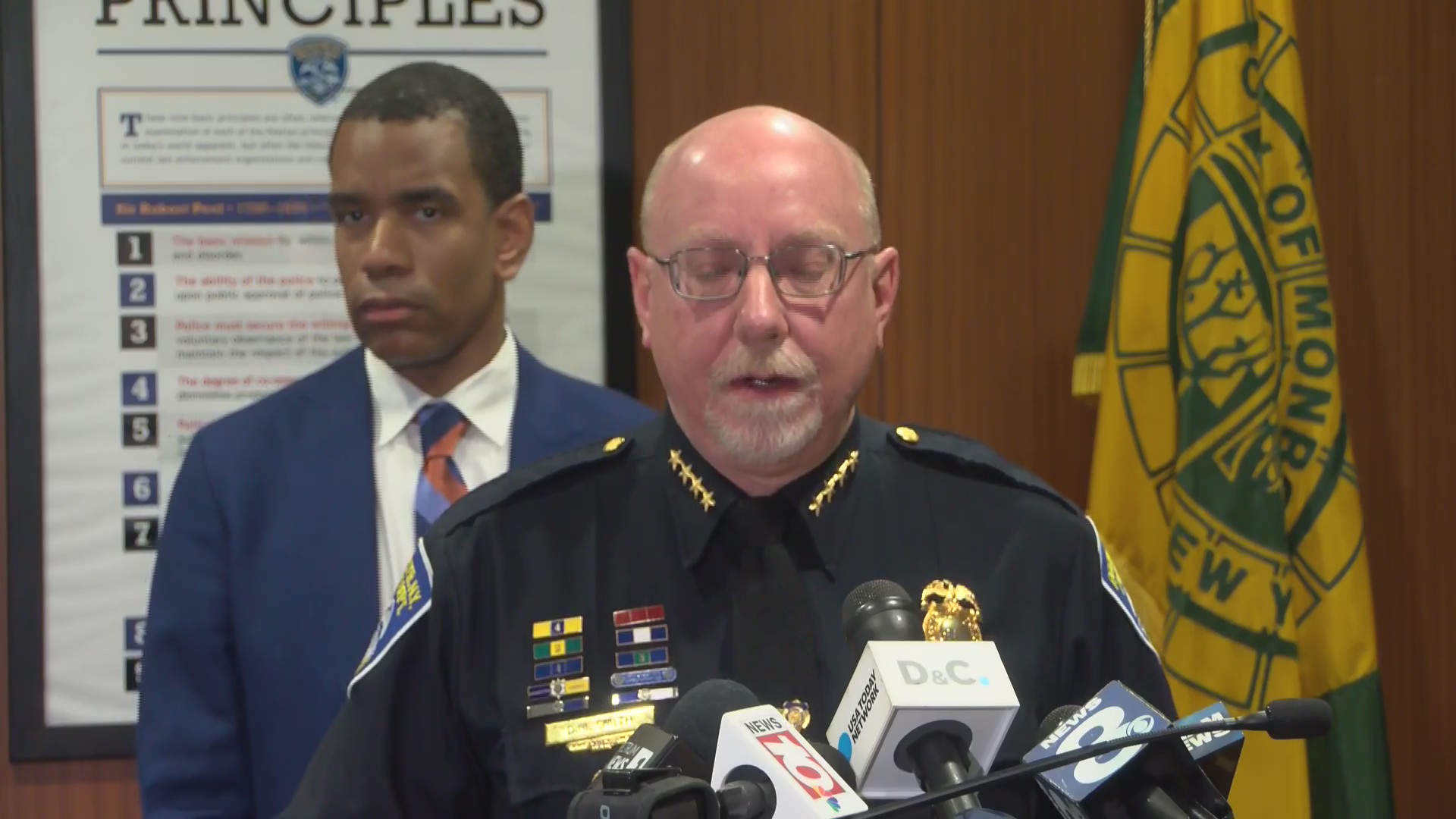 Mayor Evans, Chief Smith, discuss Main Street Armory stampede – PIX11