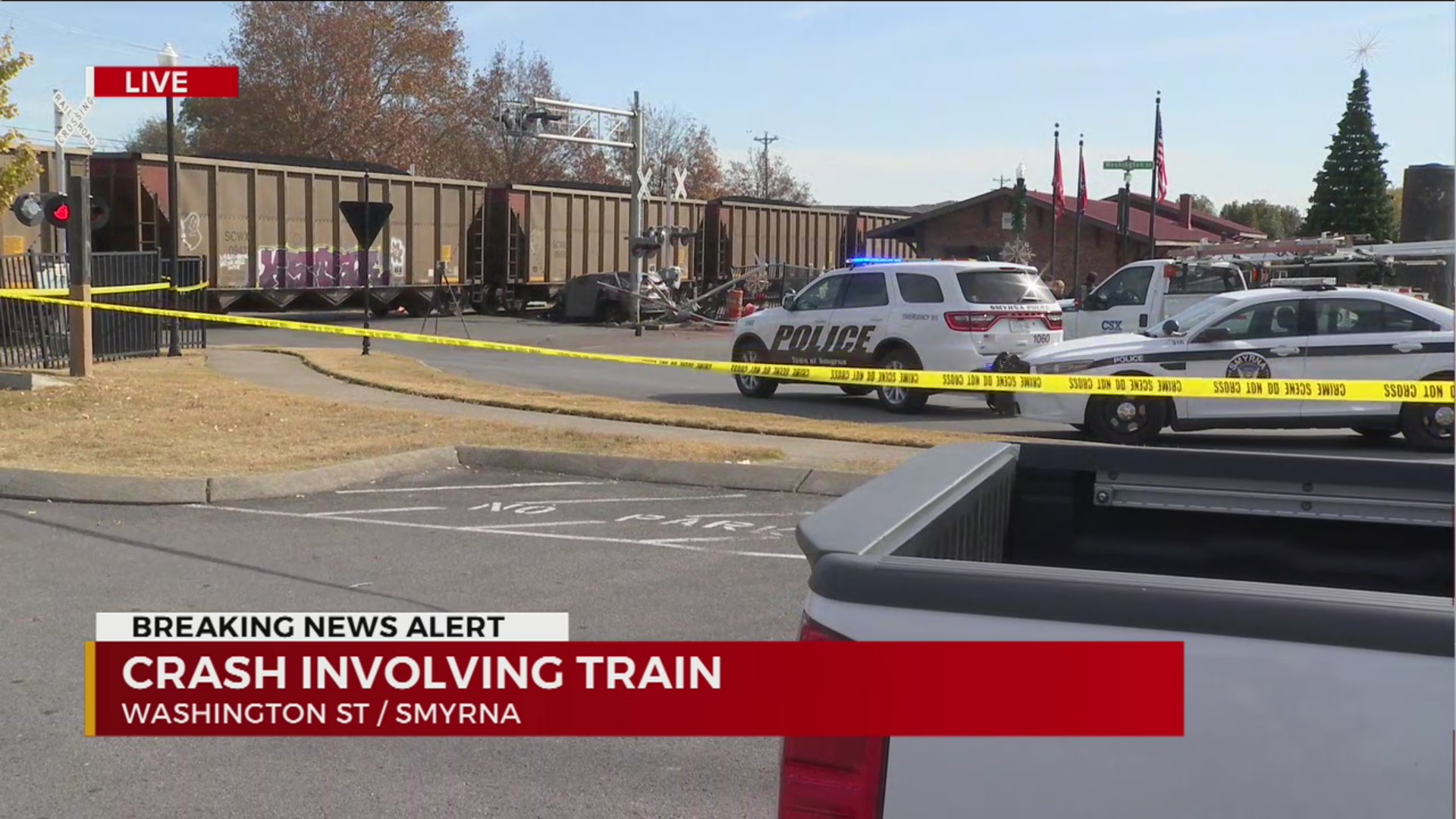 Vehicle hit by train near Smyrna town square – WKRN News 2