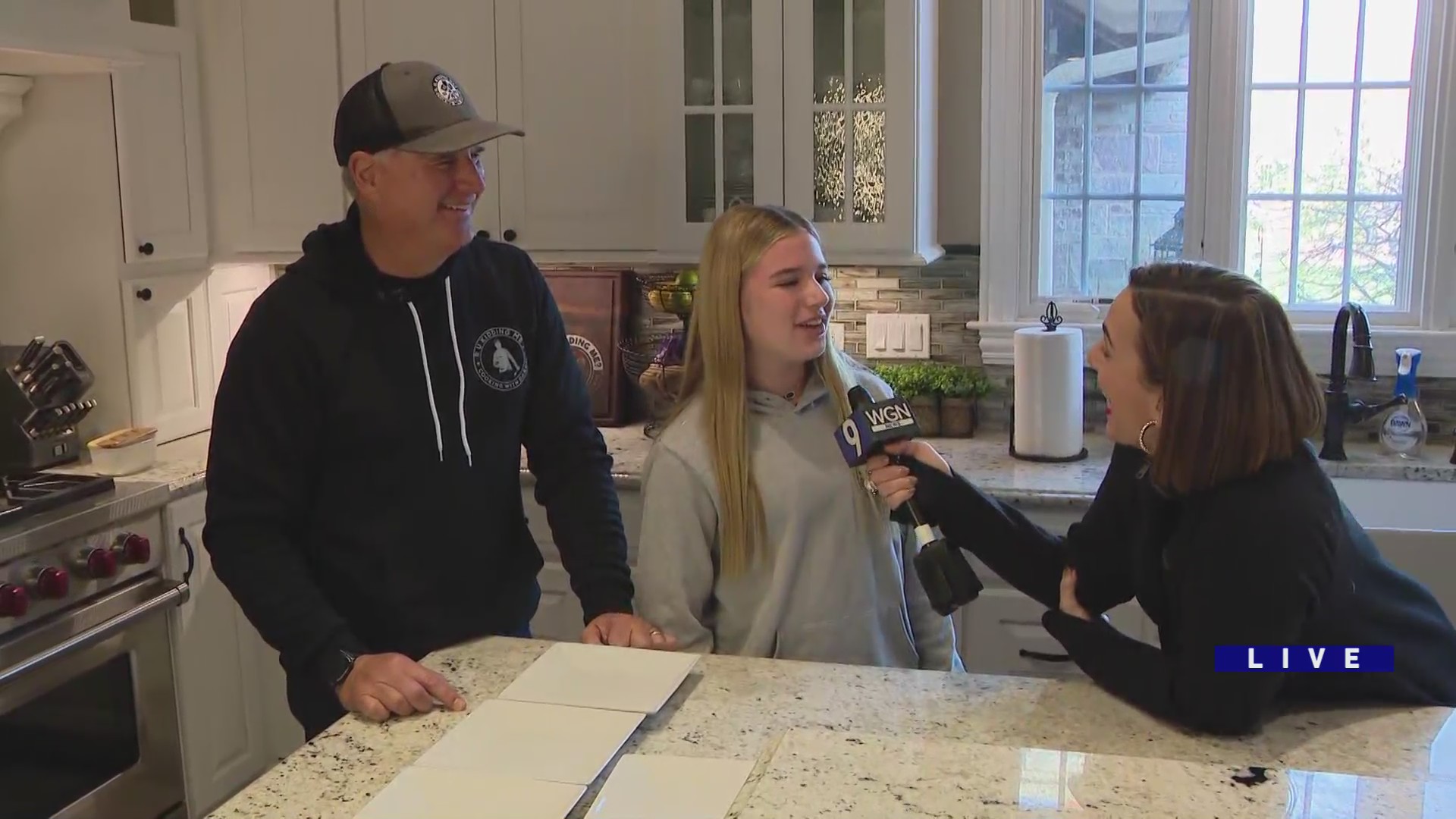 Around Town – Cooking with Darryl – WGN-TV