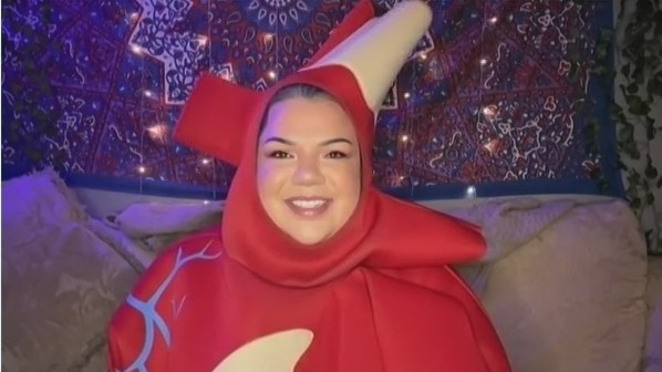 Missouri woman goes viral for singing telegrams | Morning in America ...