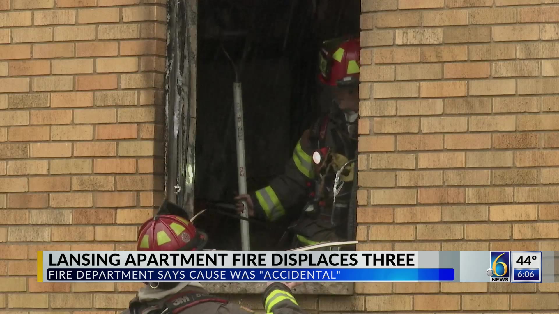 Lansing apartment fire displaces three – WLNS 6 News