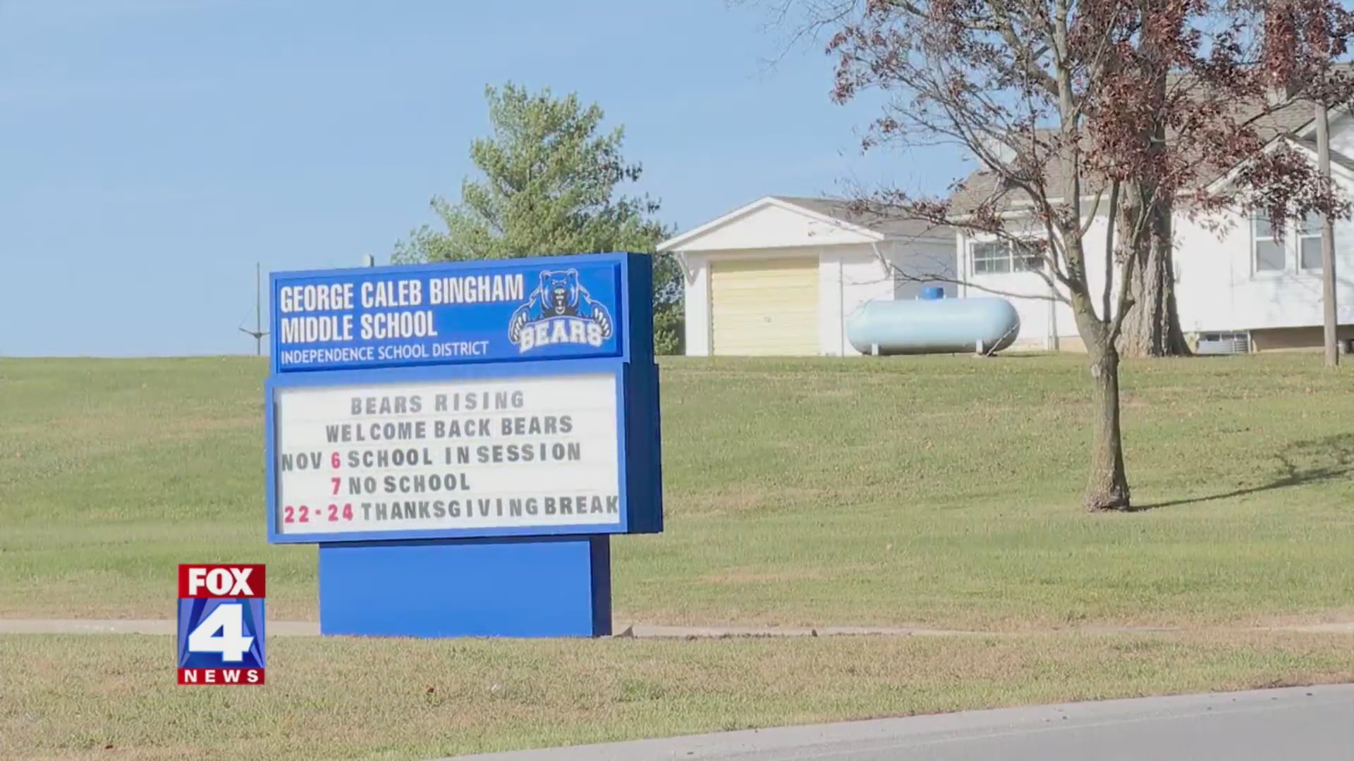 KC-area teacher still working amid inappropriate photo reports – FOX 4 ...