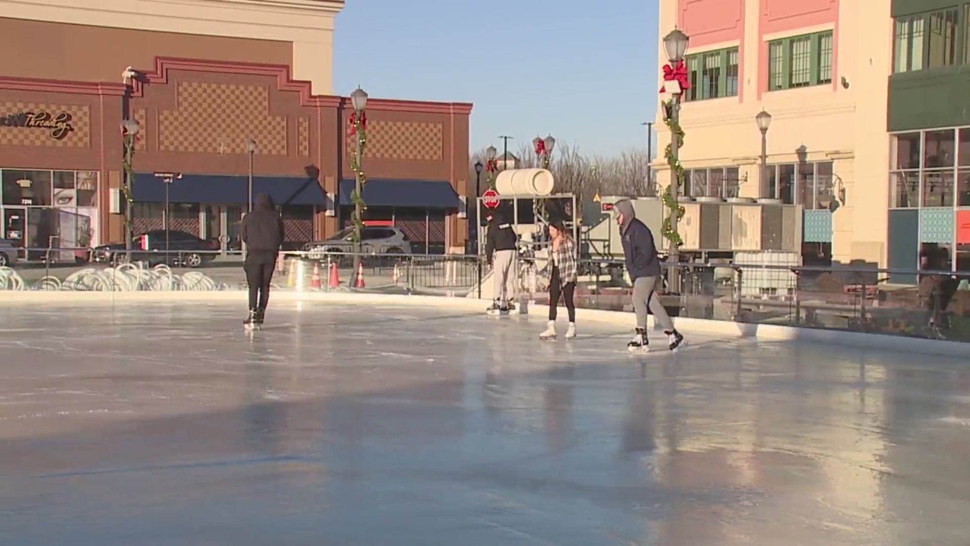 Zona Rosa ice rink opens for holiday season – FOX 4 Kansas City WDAF-TV ...