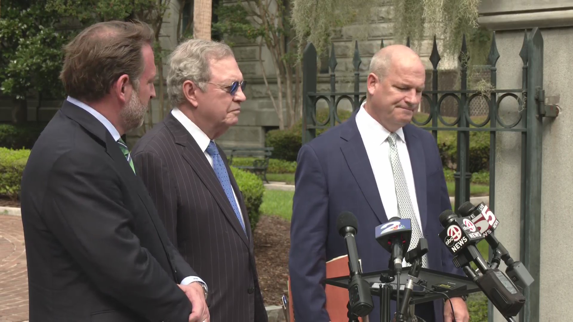 Alex Murdaugh’s defense attorneys say their client pleaded guilty to ...