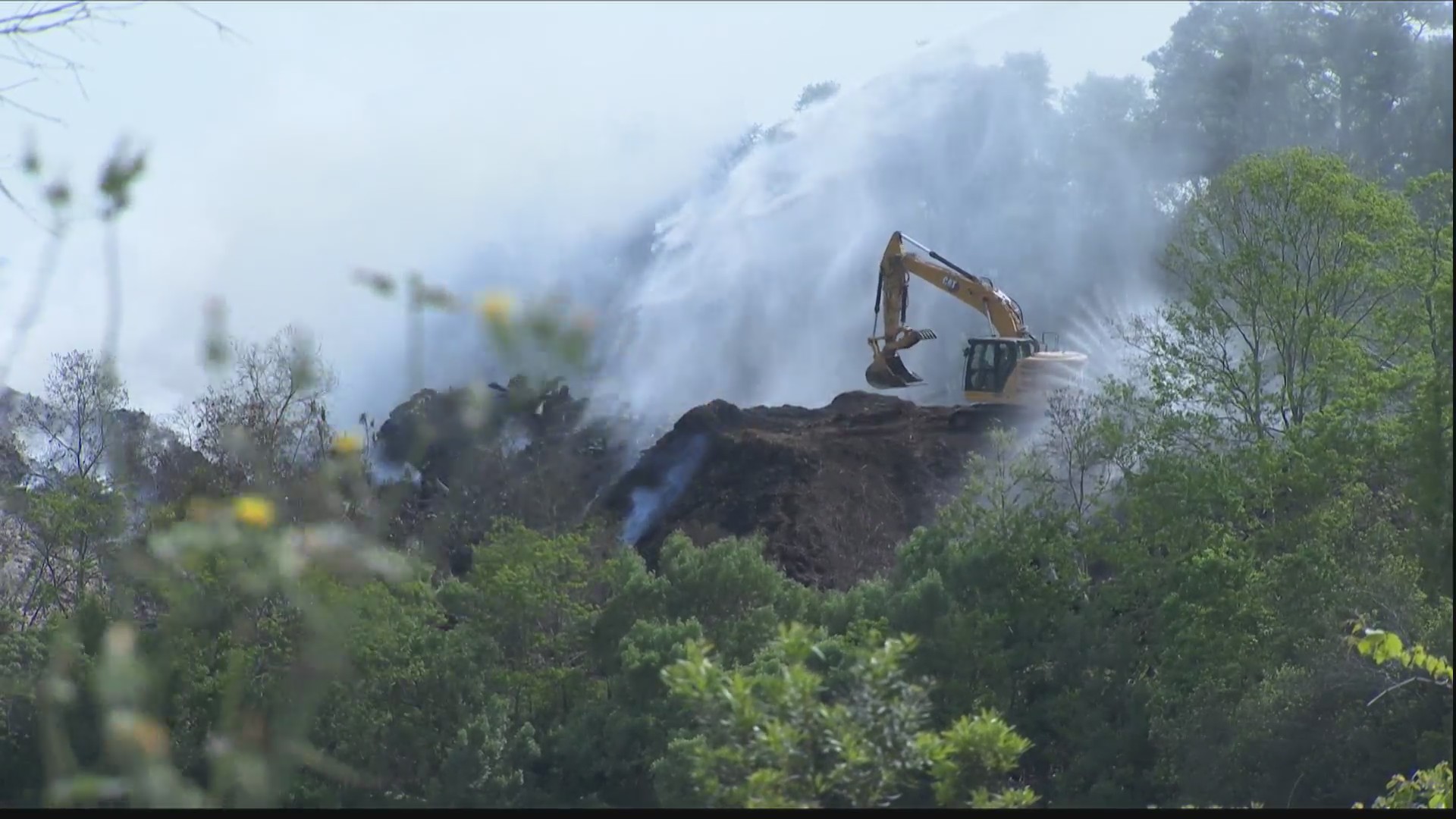 Savannah Fire continues to battle smoldering fire on Ogeechee Road ...