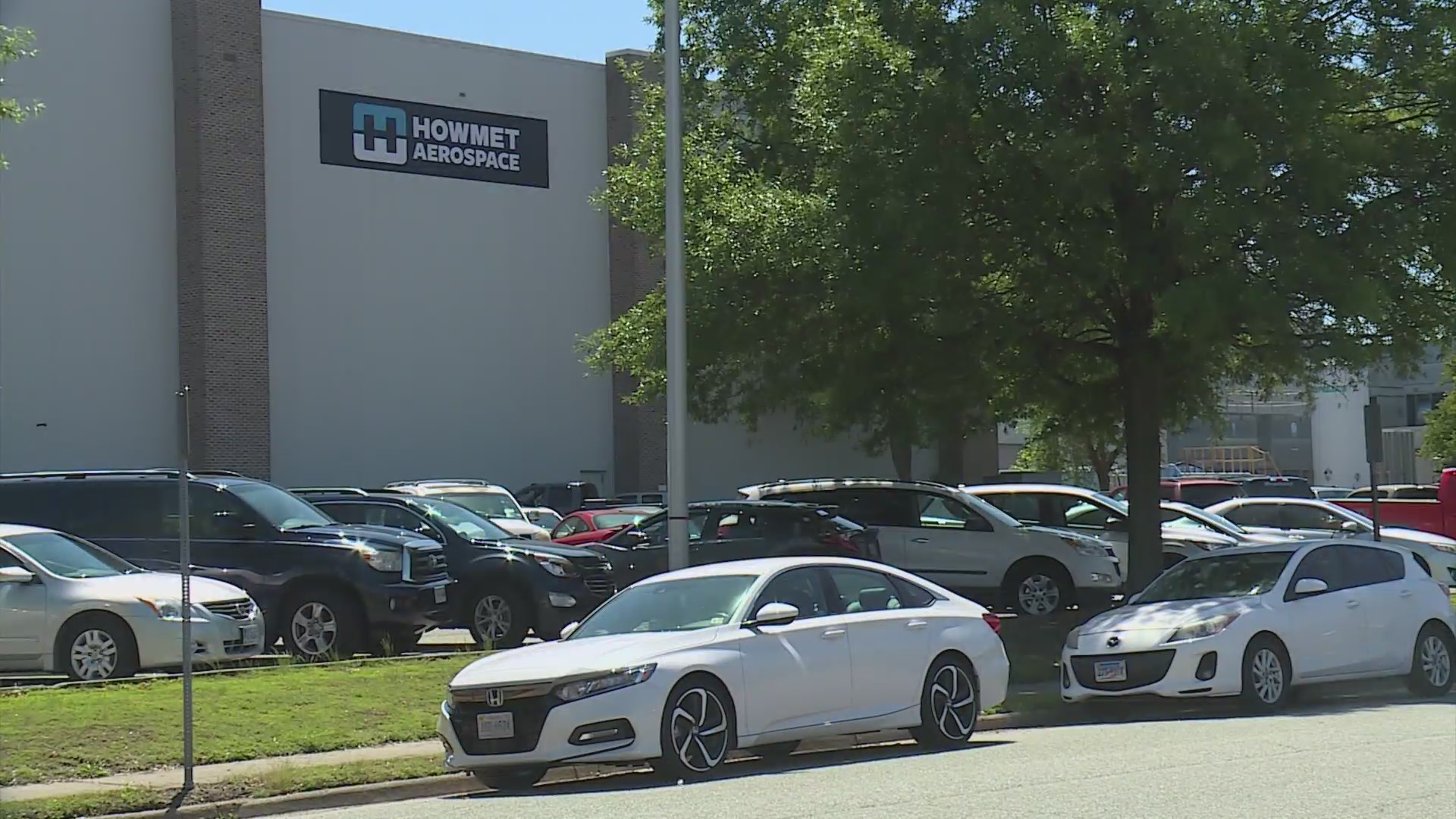 Court docs: Suspect confessed to pulling gun out of his bag and killing ...