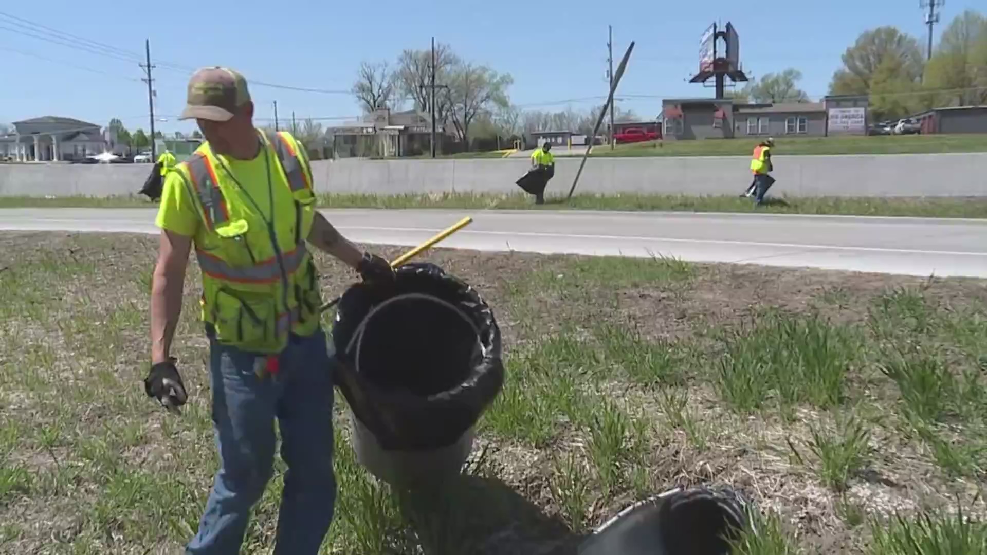 Crews start cleanup across Kansas City metro for NFL Draft – FOX 4 ...