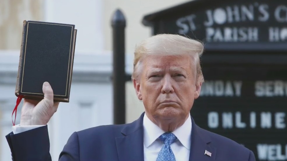 Trump is selling $60 ‘God Bless USA’ Bibles – PIX11