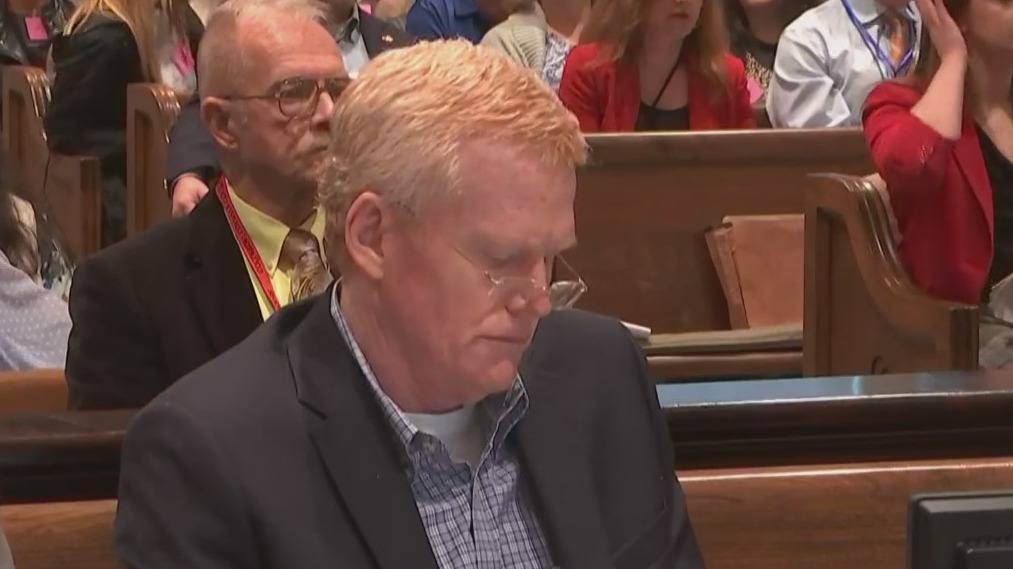 Alex Murdaugh’s money problems introduced at trial | Banfield – NewsNation