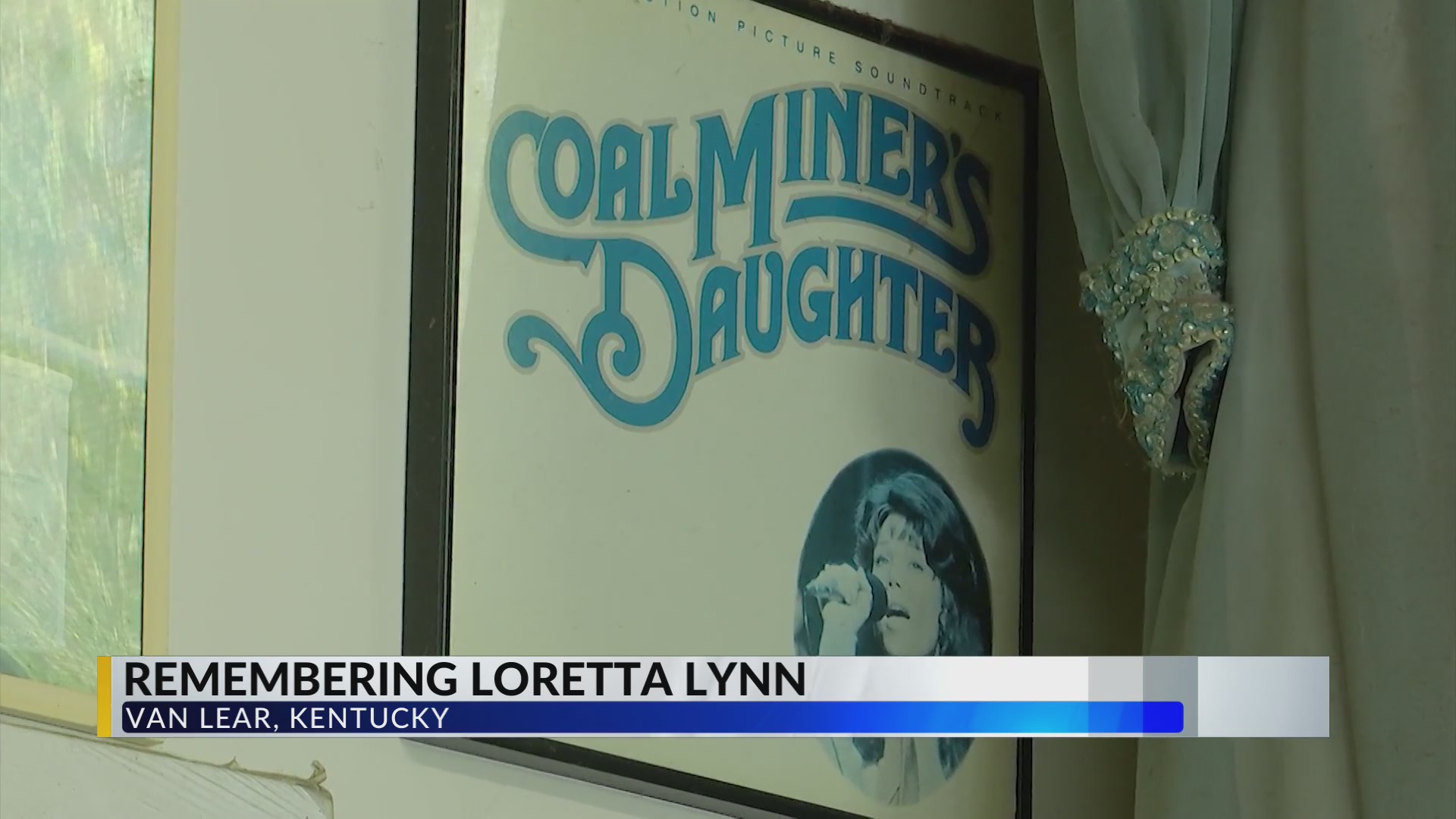 Fans travel to Loretta Lynn’s hometown to honor her legacy – FOX 56 News