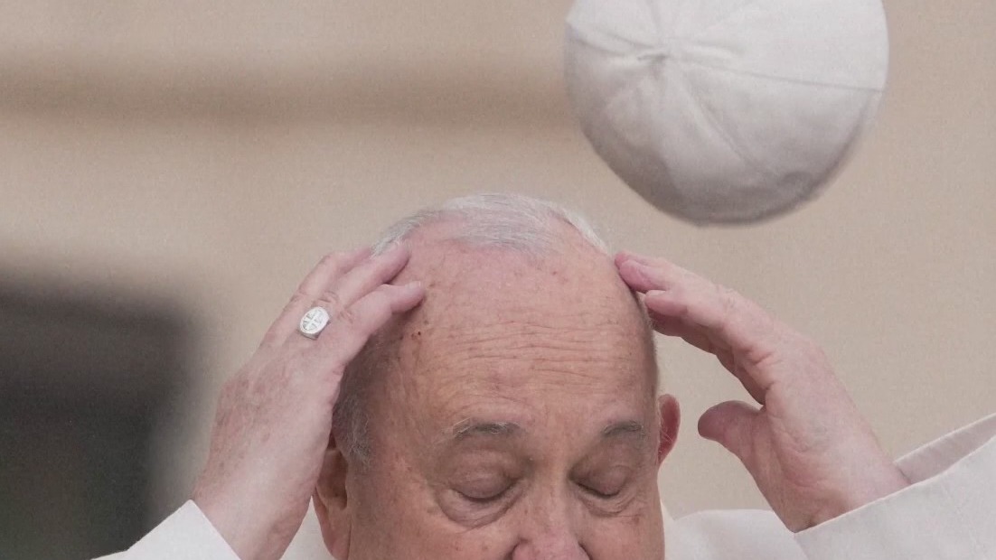 You’ve Gotta See This: Pope Loses It! – KOIN.com