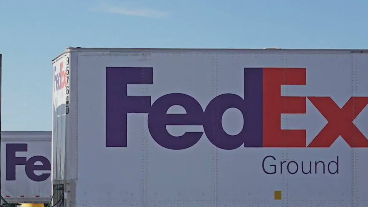 FedEx, UPS warn of possible delivery delays after storms | Rush Hour ...