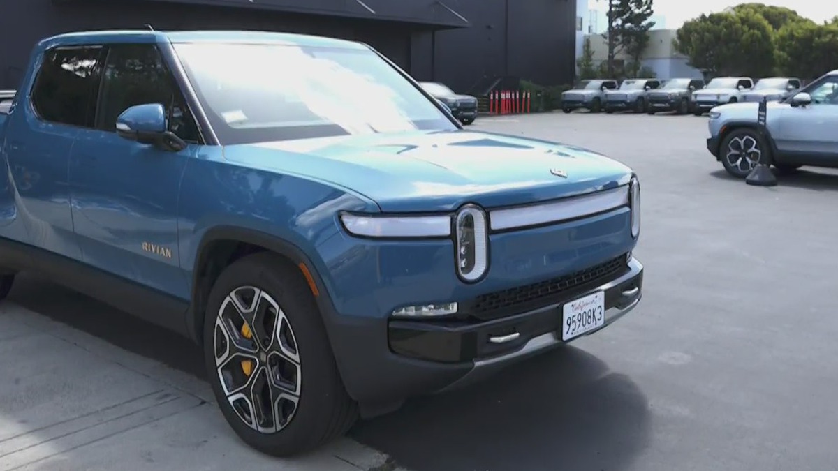 Stellantis accelerates EV plant expansion | NewsNation Now – NewsNation