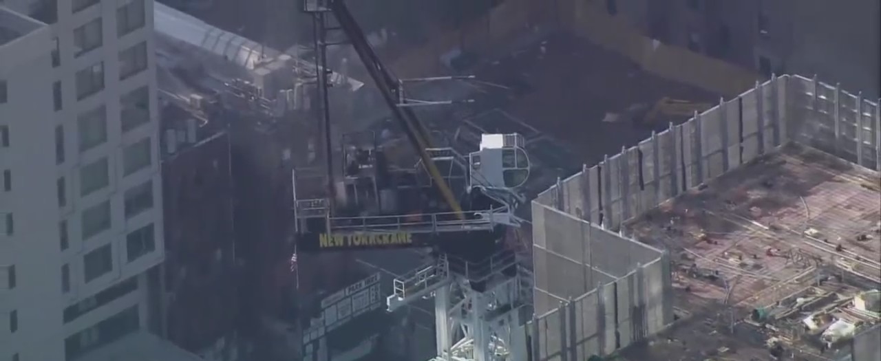 Owner of collapsed crane in New York City has spotty record – PIX11