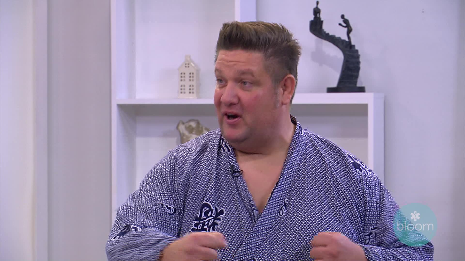 Sumo Dan Joins Gayle Guyardo on Bloom – WFLA