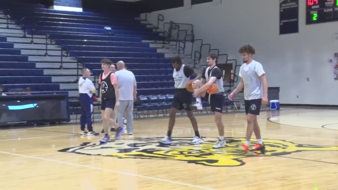 Shady Spring Mens Basketball Making History In Post-Season – WVNS