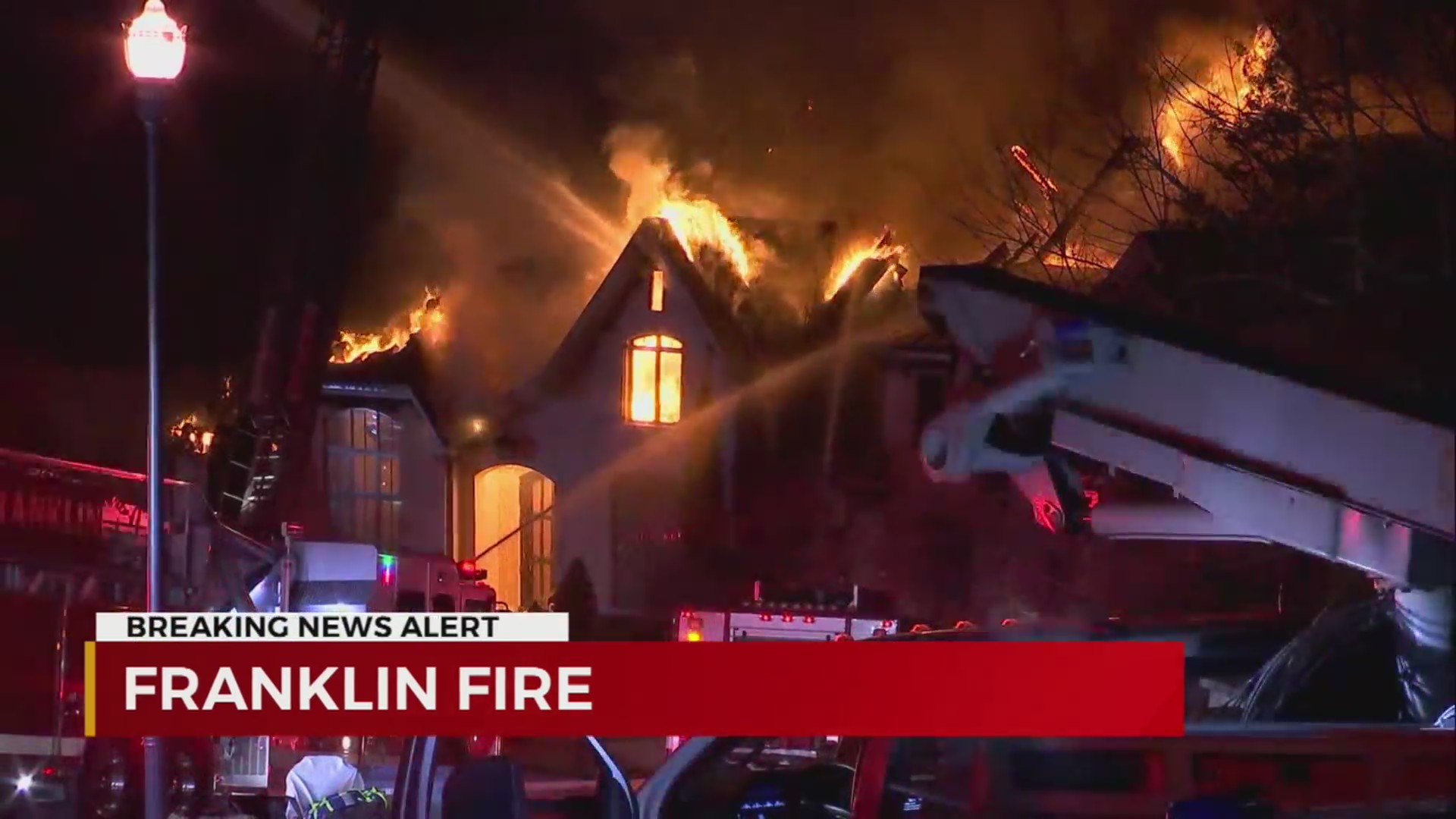 Crews battle house fire in Franklin – WKRN News 2