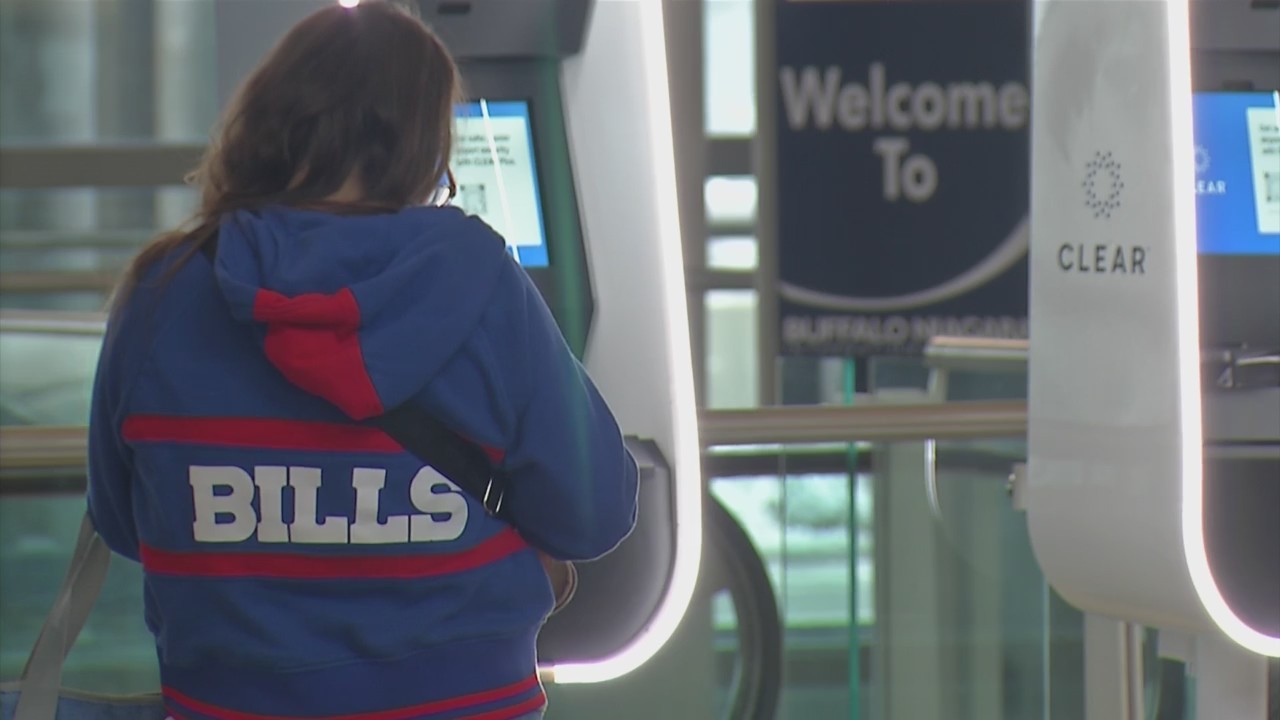 A Bills Mafia takeover: Thousands of fans continue their travels to ...