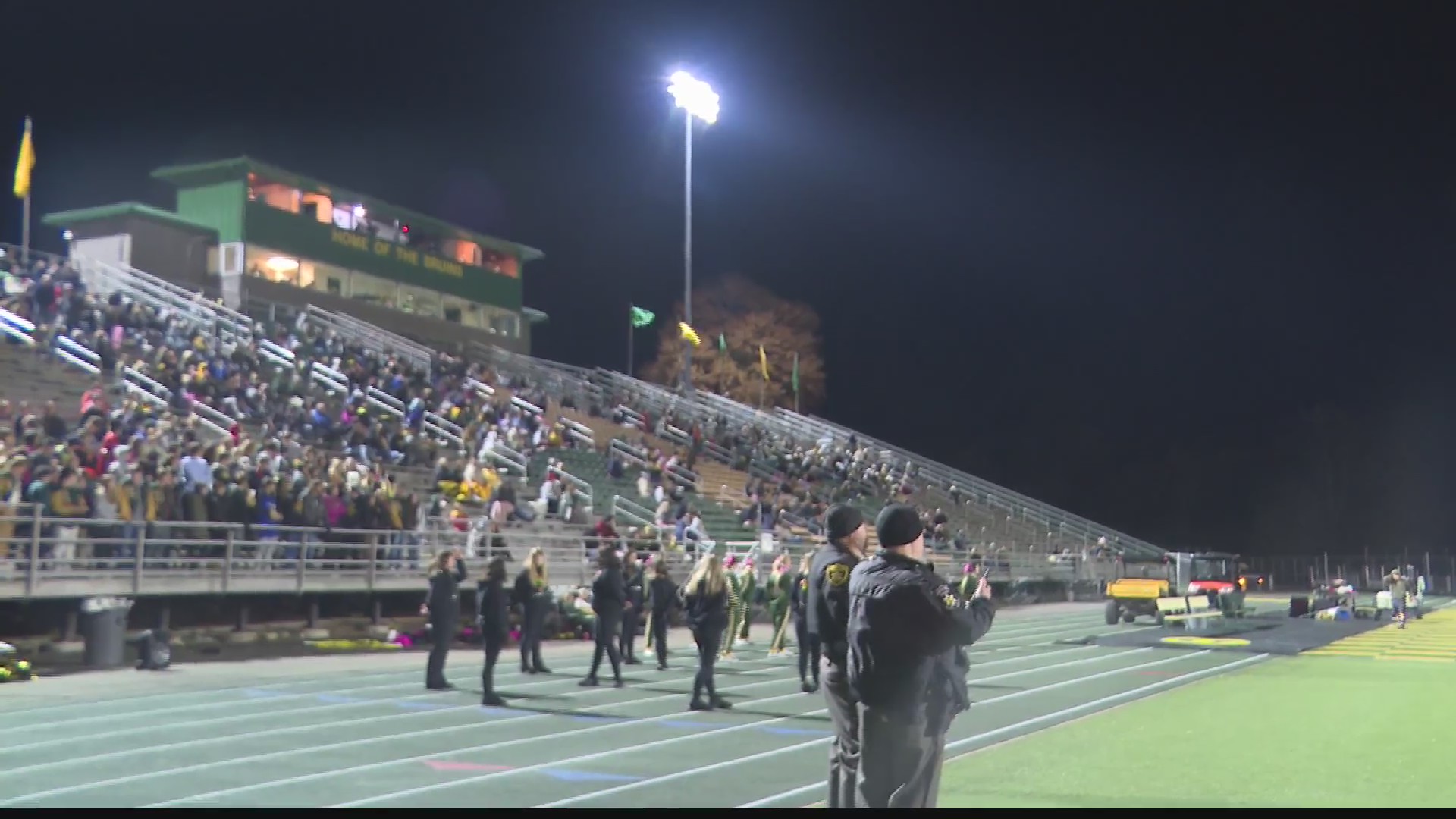 Weir Holds Off Brooke – WTRF