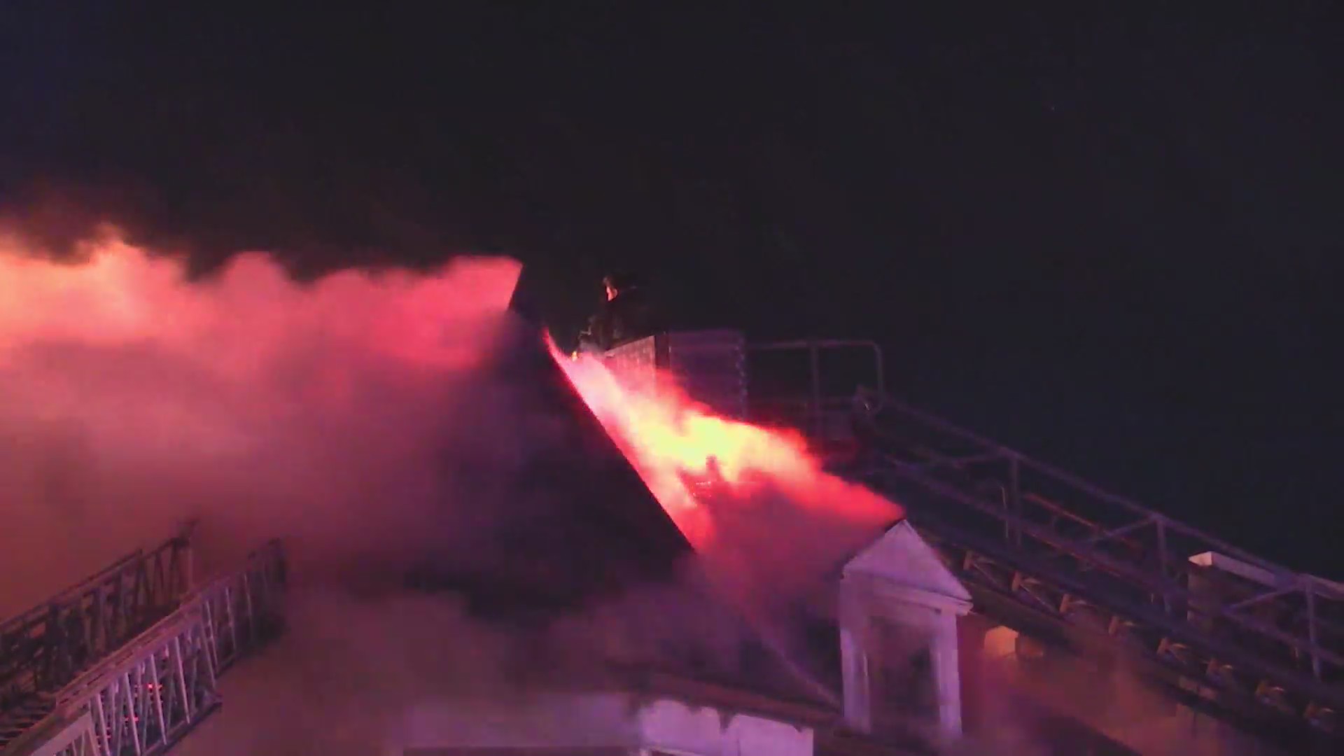 Man, teen critical after apartment fire in Back of the Yards – WGN-TV