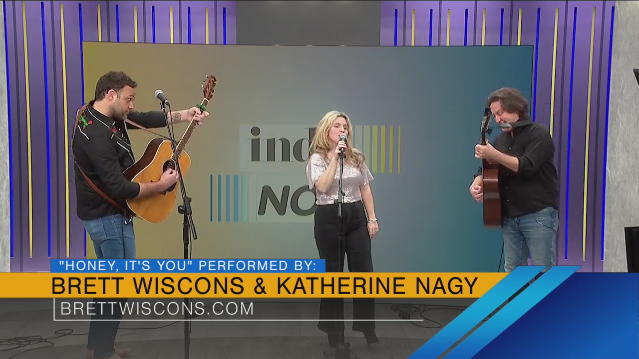 Brett Wiscons & Katherine Nagy performs! – 2/14/24 – Fox 59