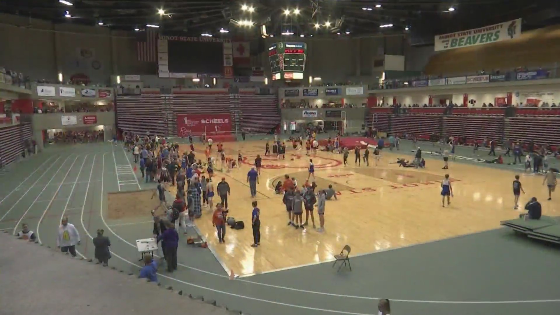 Track and Field: Highlights From Indoor Minot Meet – KX NEWS