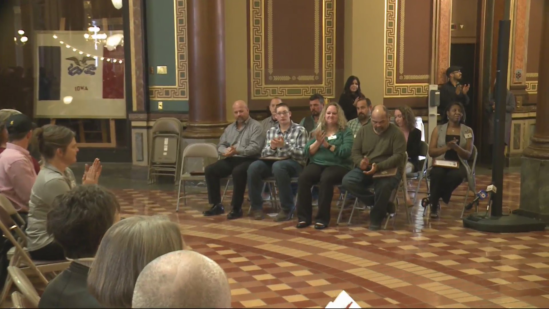 Citizens and law enforcement honored for helping others – who13.com