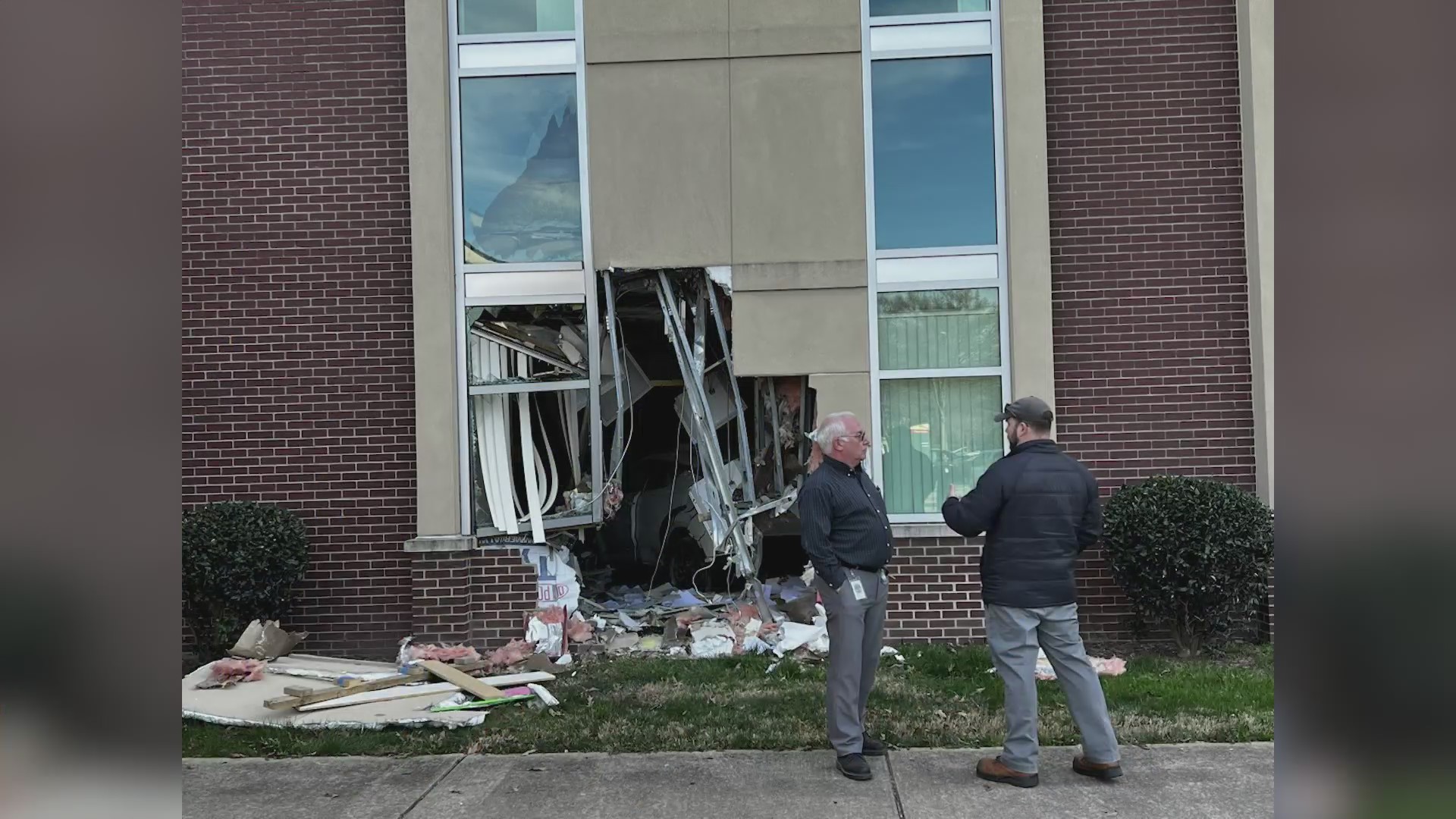 Peninsula Health Center reopens Apr. 20 after vehicle crashed into ...