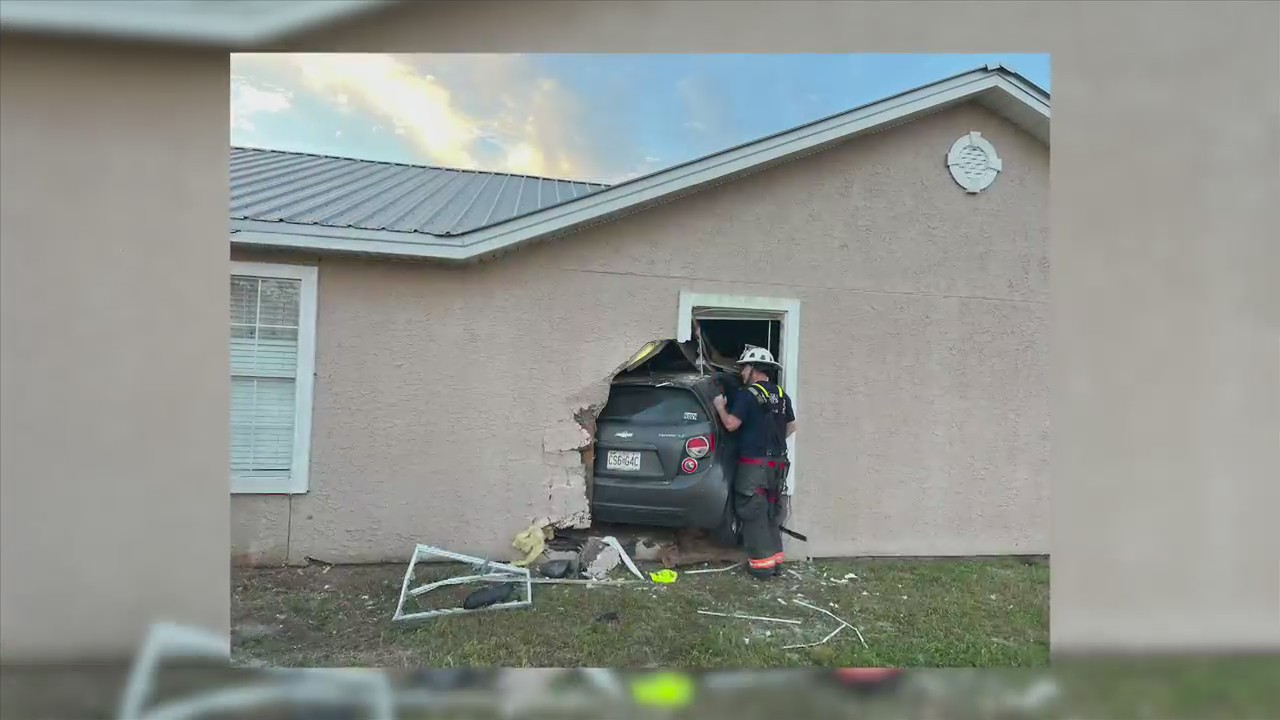 Car crashes into Bay County residence – WKRG News 5