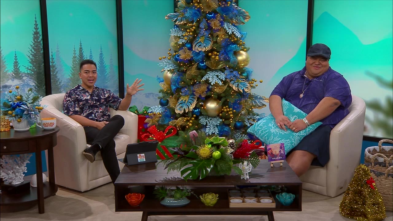 Kalani Pe’a spreads holiday cheer alongside Alaska Airlines – KHON2