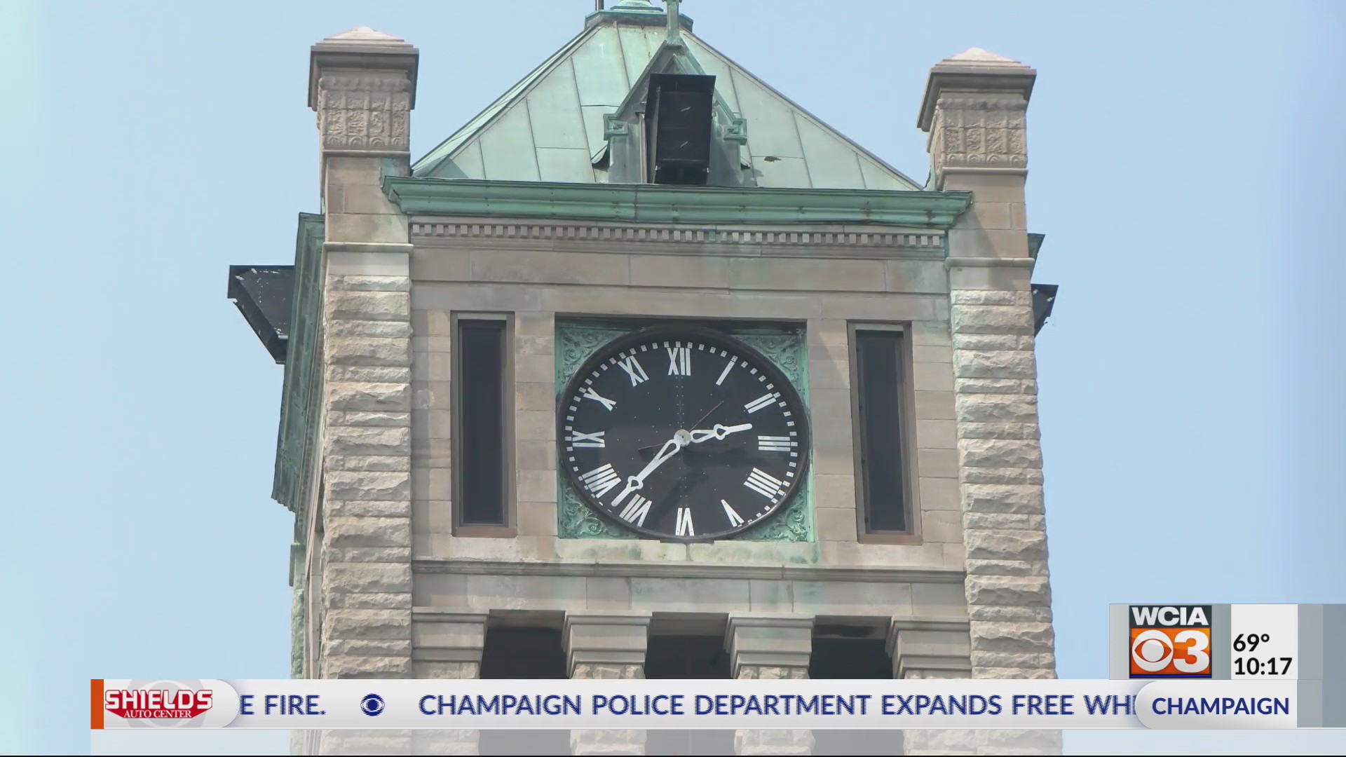 A look inside the Christian County Courthouse: how a clock keeper ...