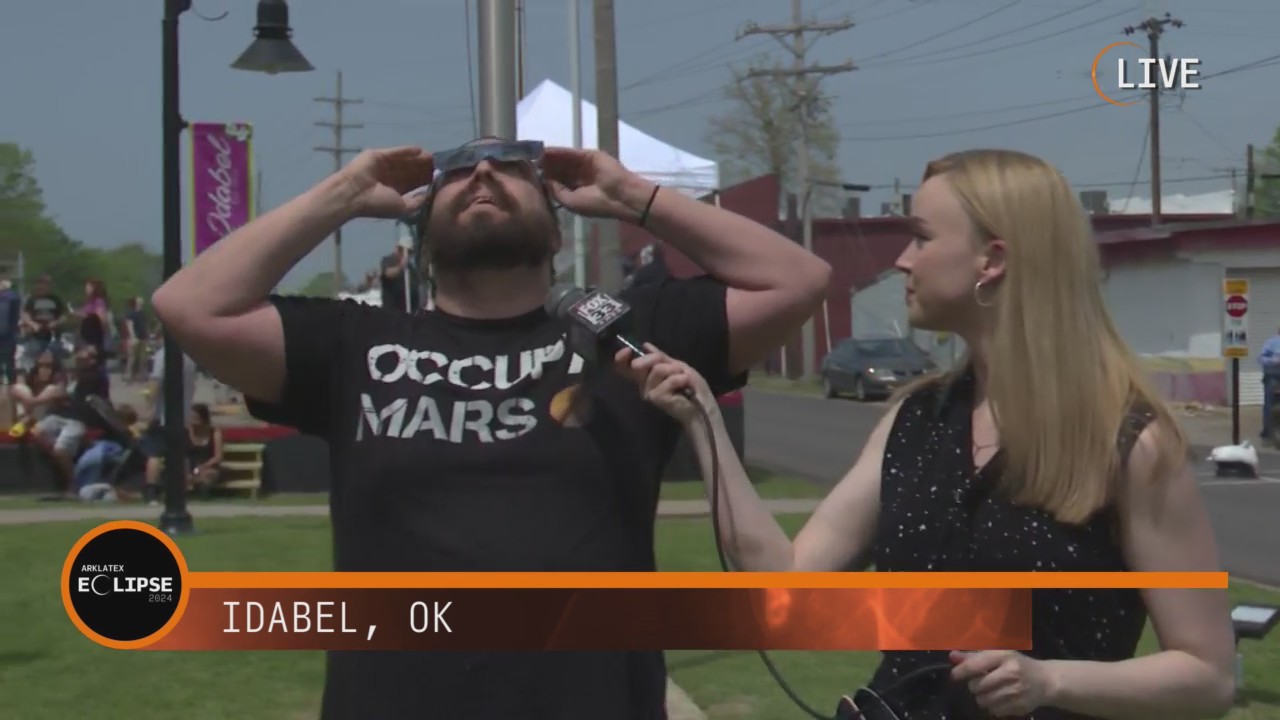 People react to seeing total solar eclipse in downtown Idabel ...