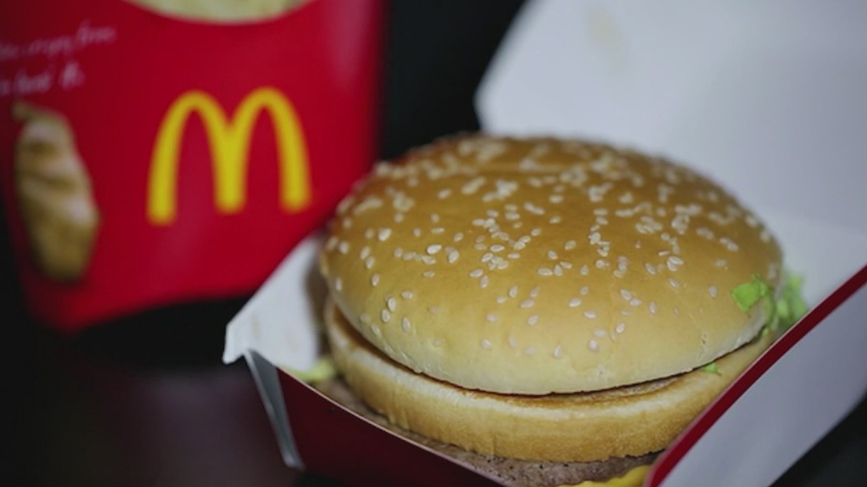 Fast food fans revolt over $18 Big Mac | NewsNation Now – NewsNation