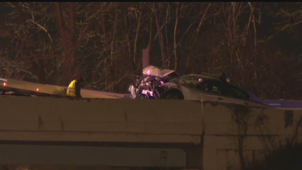 OSHP car crashes during pursuit, closes ramp – WKBN.com